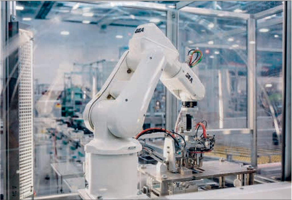 Robotic Insert Molding | Automation | enProducts